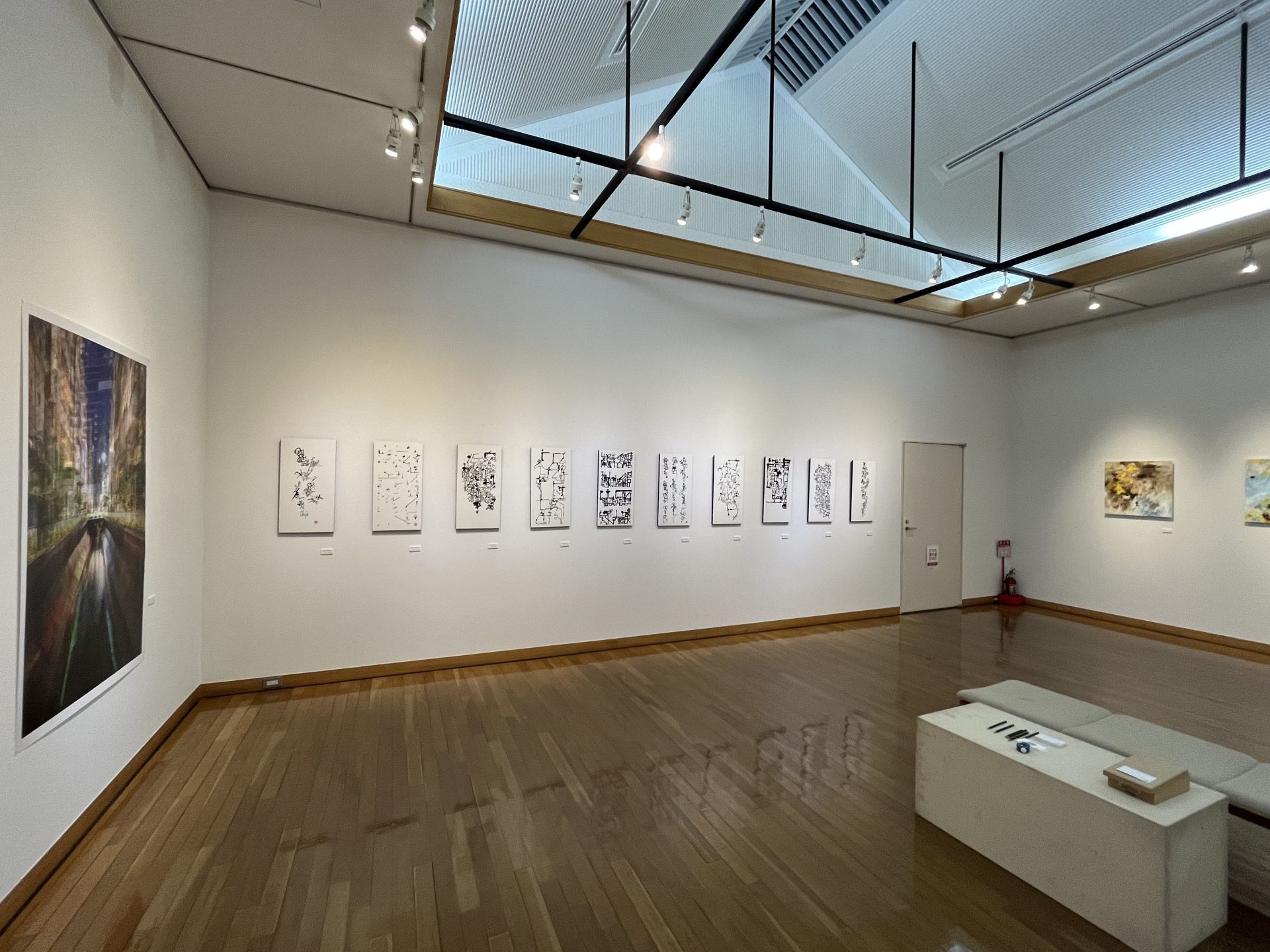 [PR]「石岡瑛子 I デザイン」展の巡回地を訪ねて──茨城編：塚田哲也（大日本タイポ組合）インタビュー – artscape